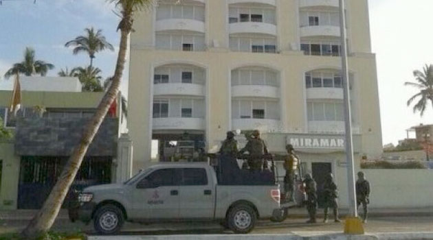 Foto, para ver otra haz clic