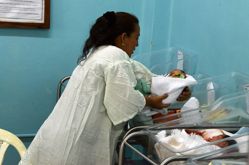 Nace primer bebé con microcefalia en Costa Rica y la mamá es nicaragüense