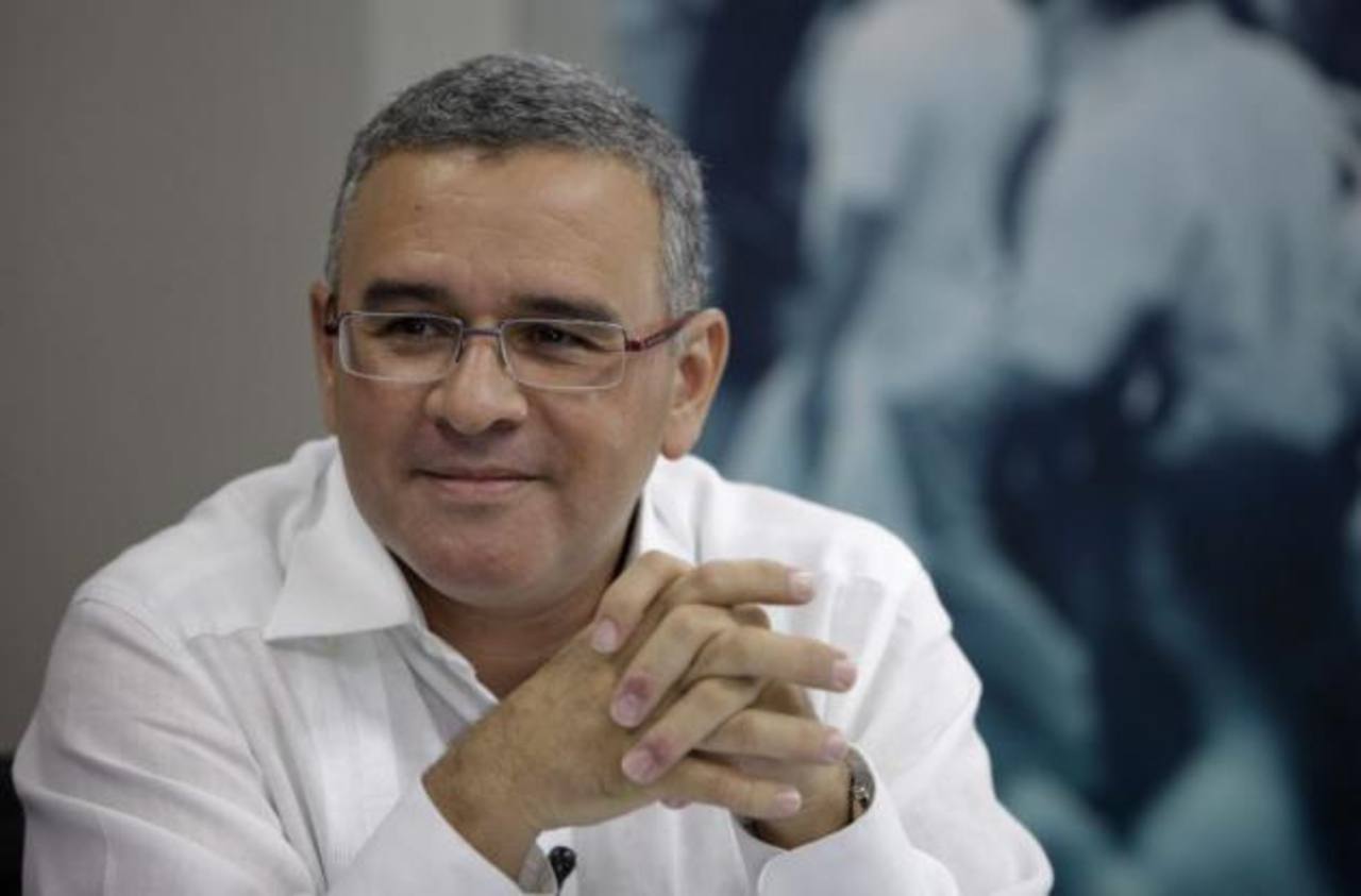 Ex presidente de El Salvador Mauricio Funes y su familia están asilados ...