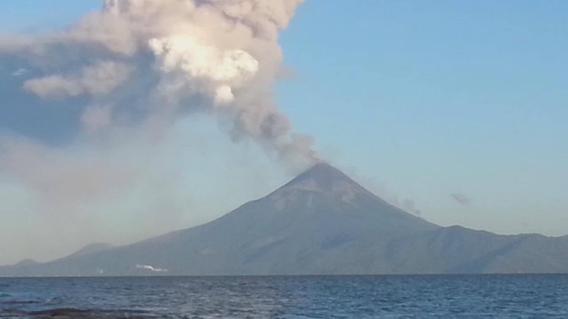 Volcán Momotombo registra un incremento en la emanación de gases en León