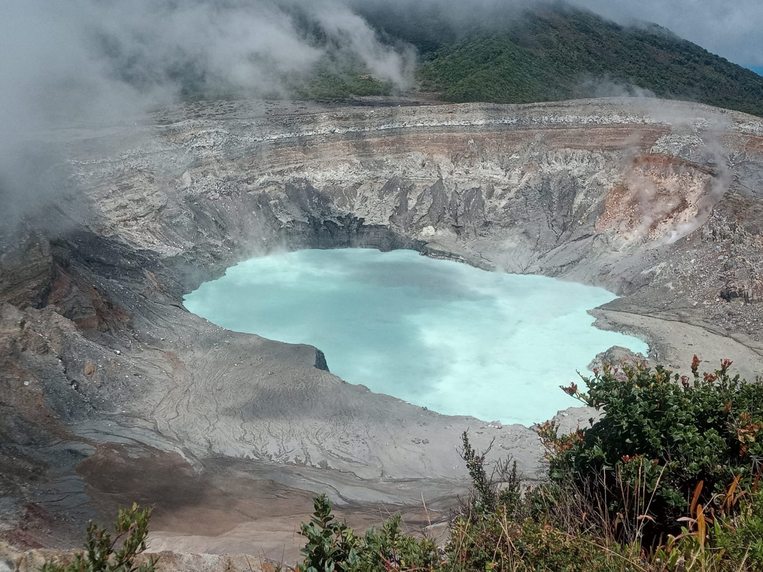 Parque nacional Volcán Poás de Costa Rica